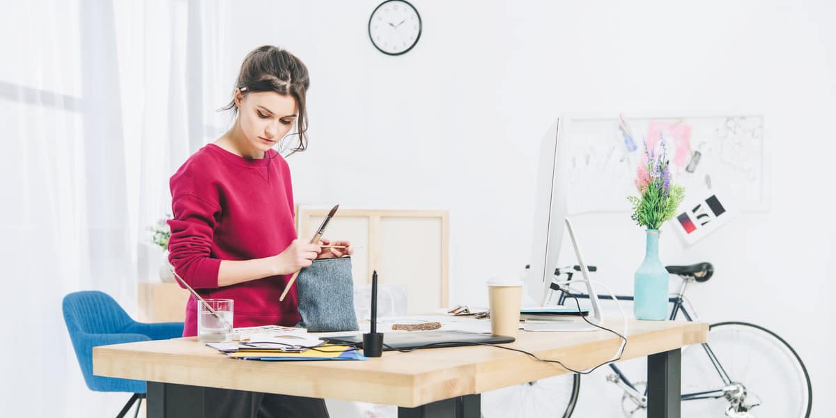 what-is-a-freelance-artist-freelancer-faqs