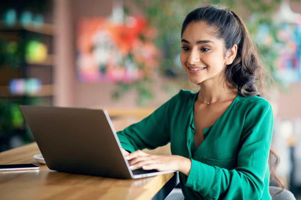 How Do You Connect With People on Linkedin (And Is It the Same As ...