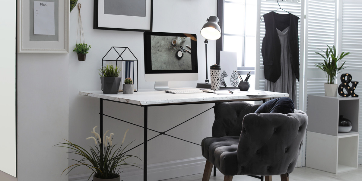 How Do You Build the Perfect Home Office? - Freelancer FAQs